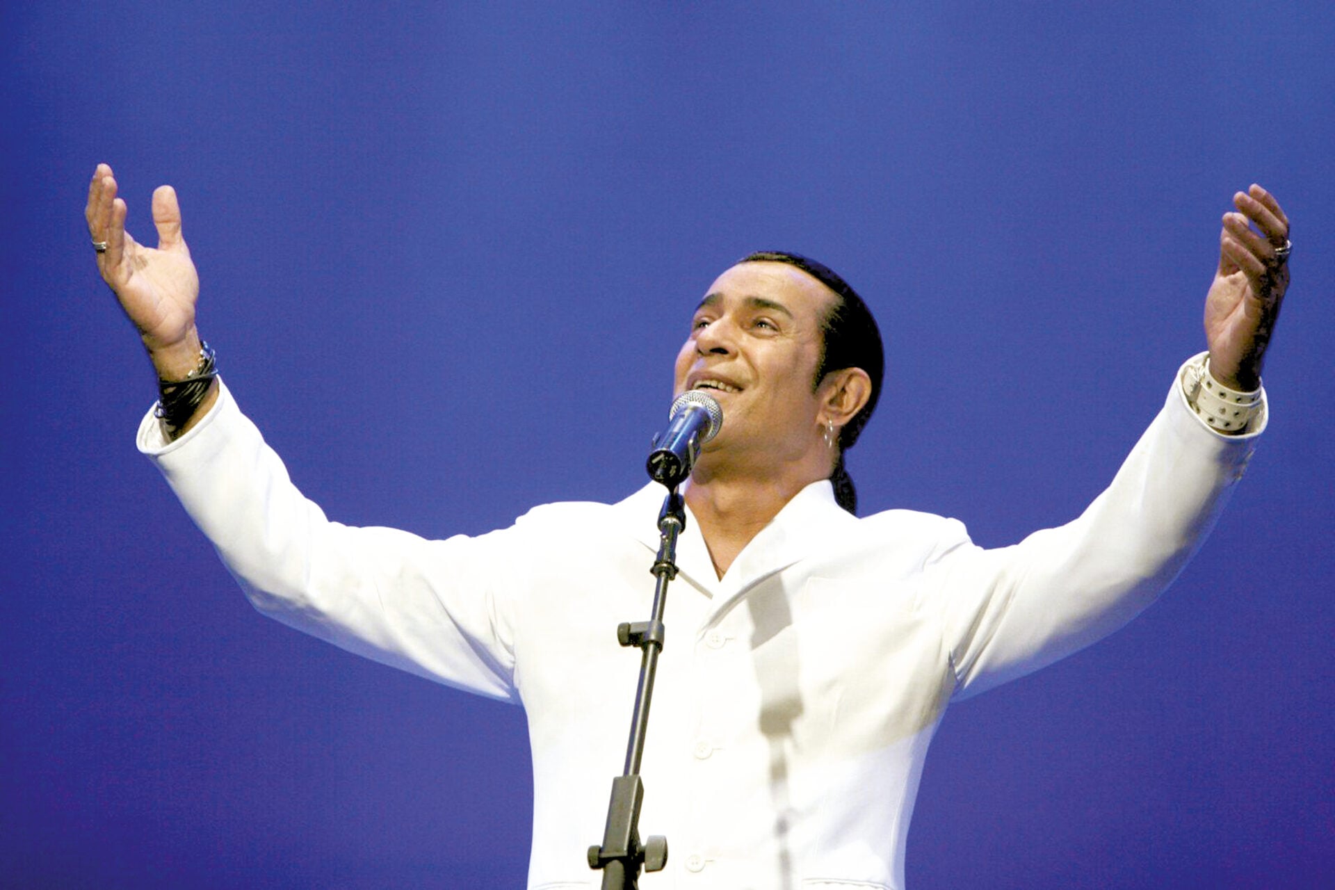 Elymar Santos celebra 40 anos de carreira com show no Boulevard Hall ...