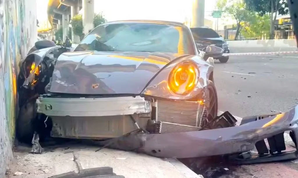 O que se sabe sobre o acidente com o Porsche do influenciador Fábio ...